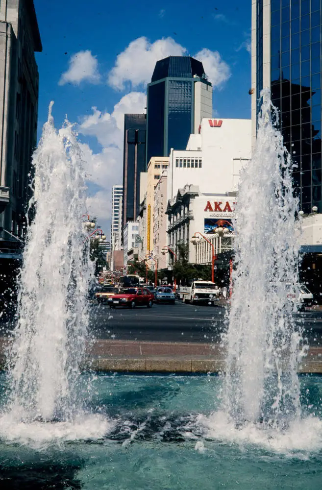 Coutts Fountain in Queen Elizabeth Square, Auckland Central | Record ...