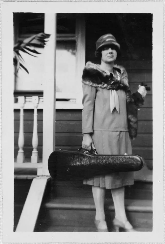 Rita Sim, Hauraki Road, Takapuna, 1927 | Record | DigitalNZ