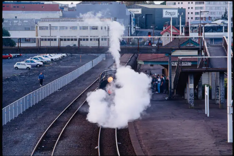 Steam train at Newmarket Station, 1993 | Record | DigitalNZ