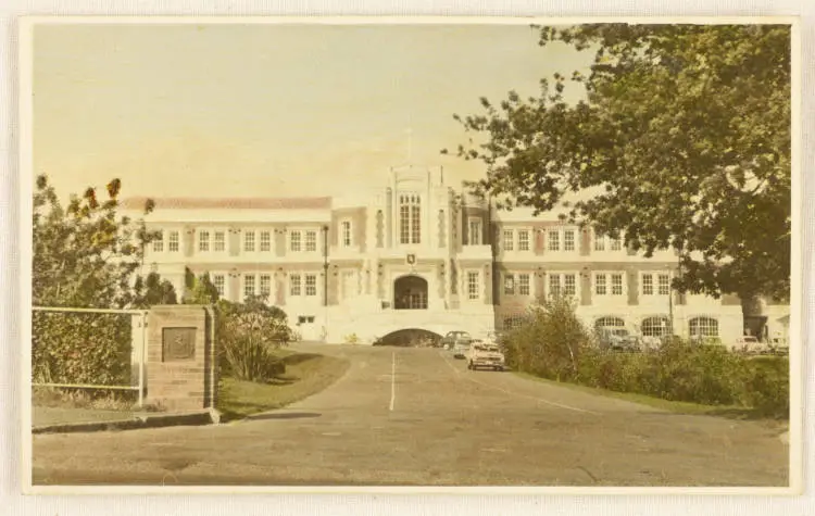 Takapuna Grammar School, St Leonards Road, Takapuna | Record | DigitalNZ