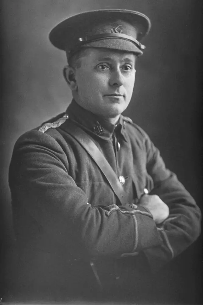 Lieutenant Potter | Record | DigitalNZ