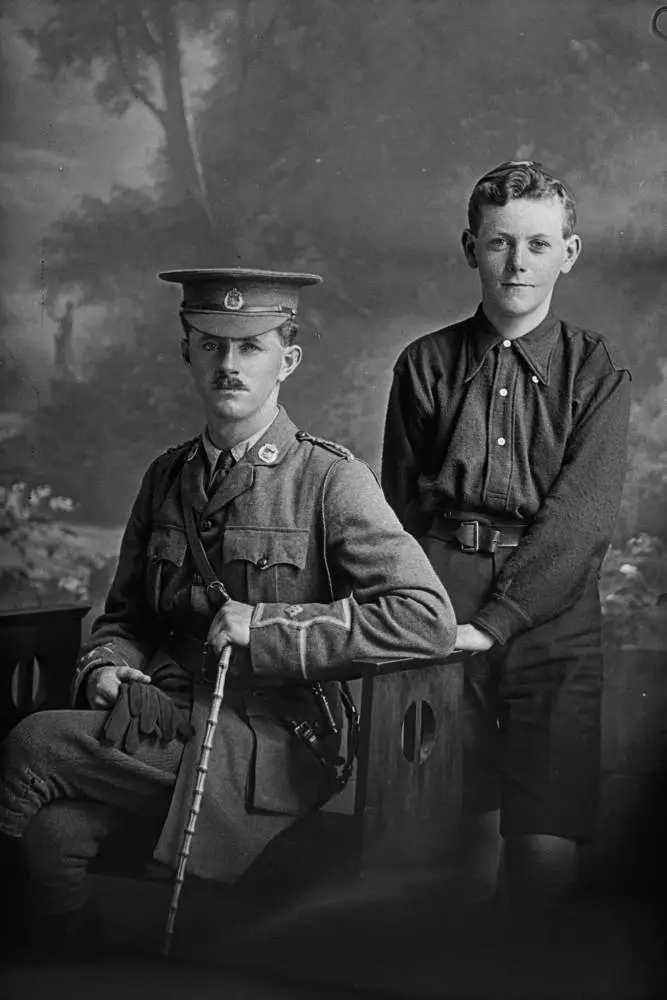 Lieutenant William Robert Lang, 1916 | Record | DigitalNZ