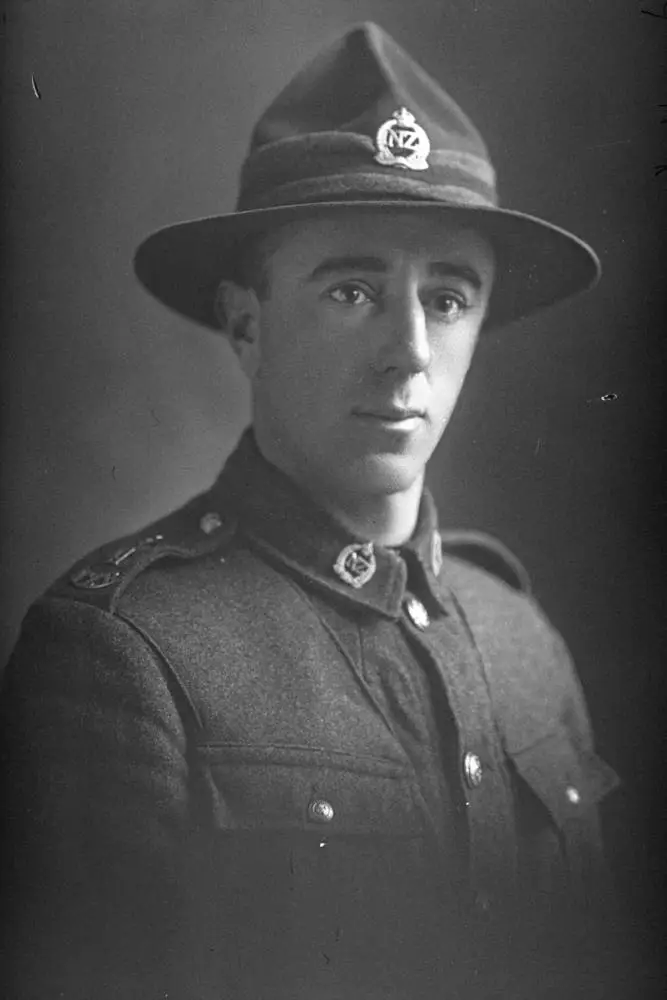 Private William Guy Harding, 1918 | Record | DigitalNZ
