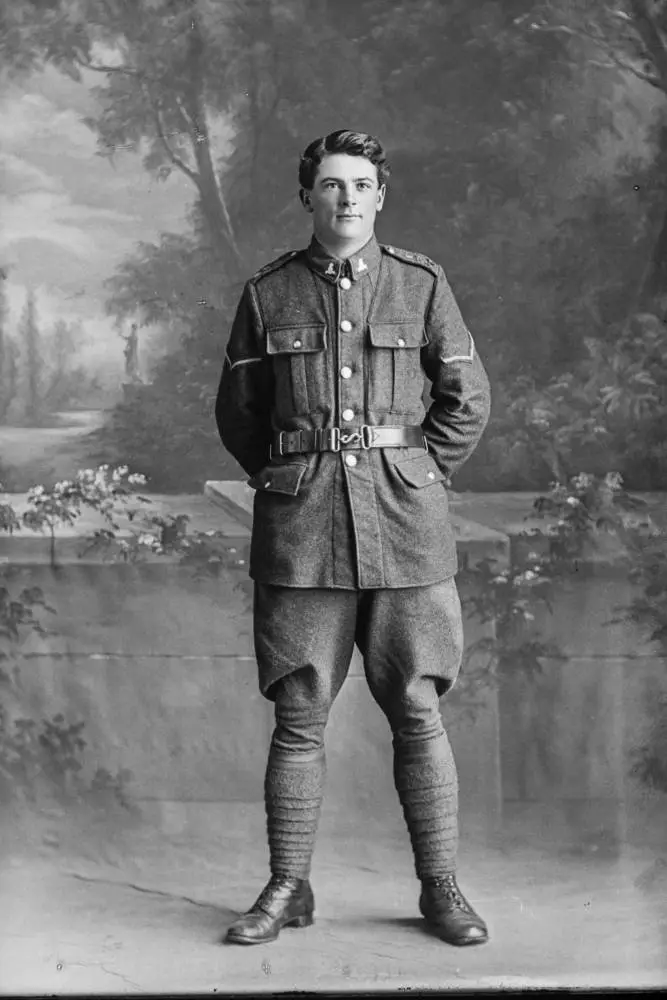Lance Corporal William Gordon, 1917 | Record | DigitalNZ