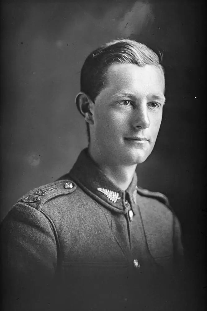 Private Leslie Everitt, 1918 | Record | DigitalNZ
