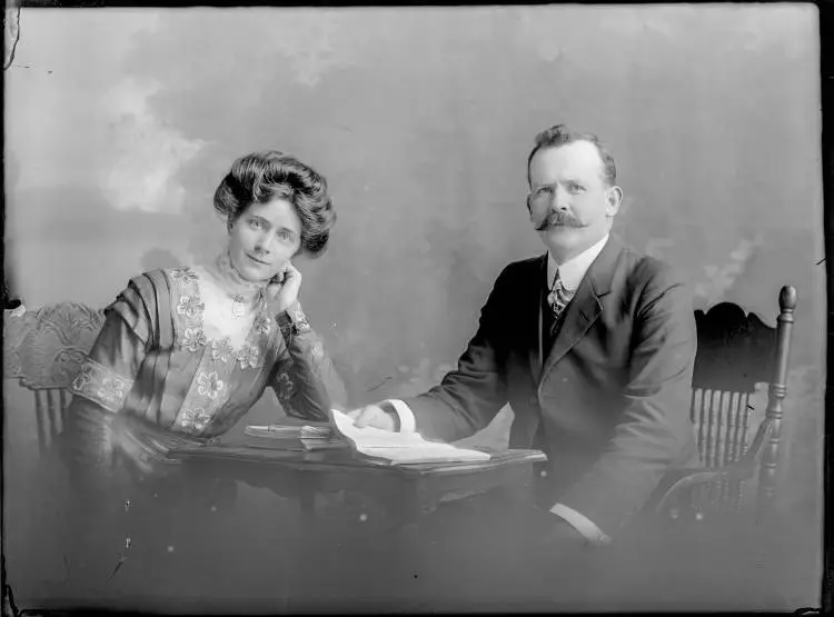 Mr and Mrs Little, 1910 | Record | DigitalNZ