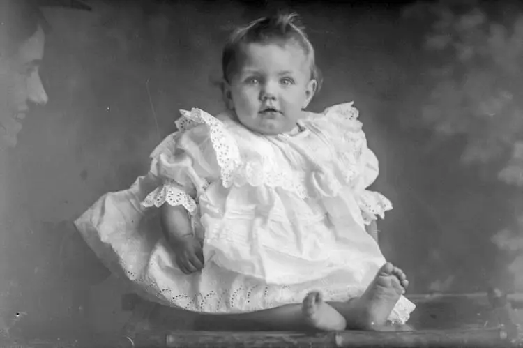 Feasey baby, 1909 | Record | DigitalNZ