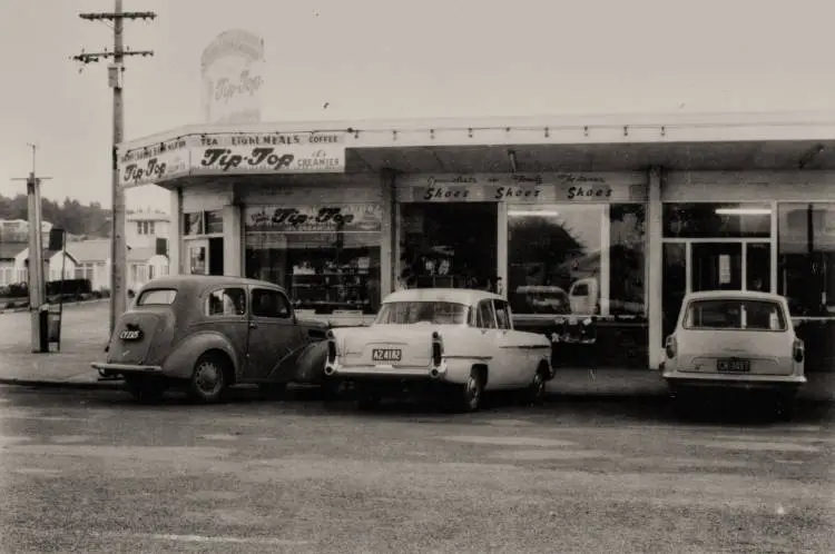 Beach Road shops, Mairangi Bay | Record | DigitalNZ