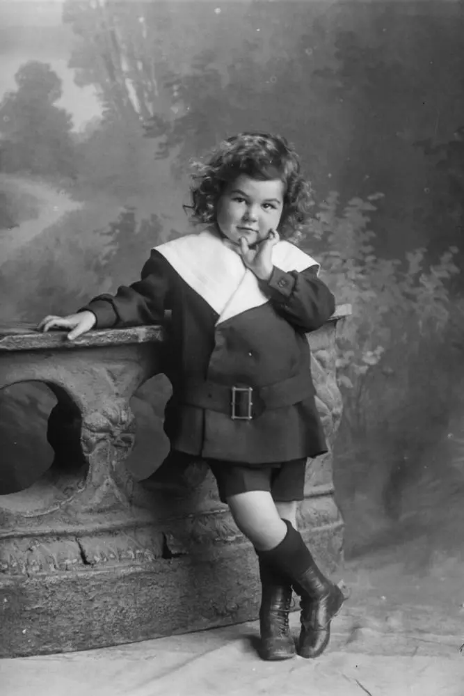 Master Downs | Record | DigitalNZ