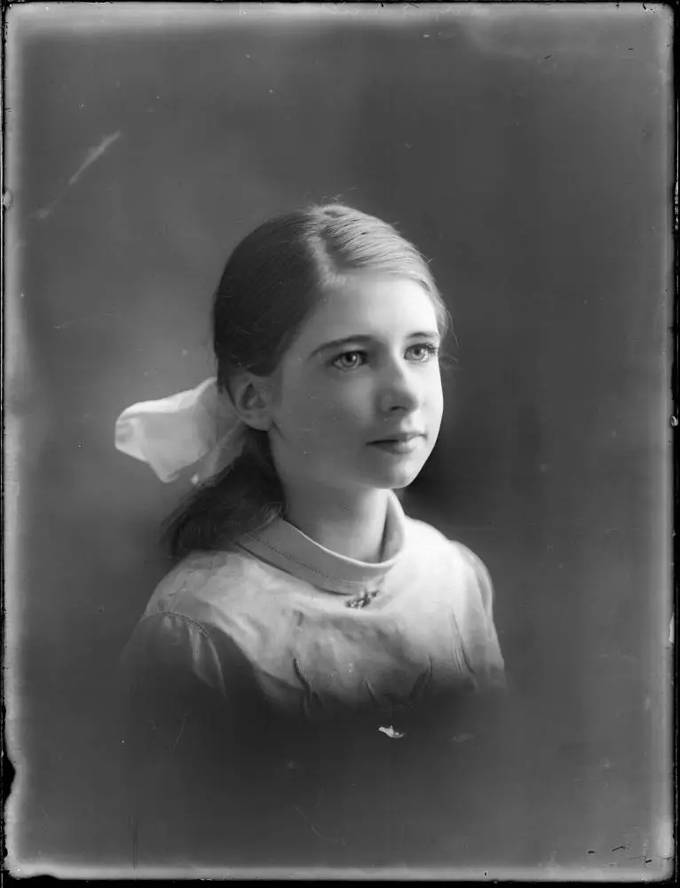 Ruth Schmidt | Record | DigitalNZ