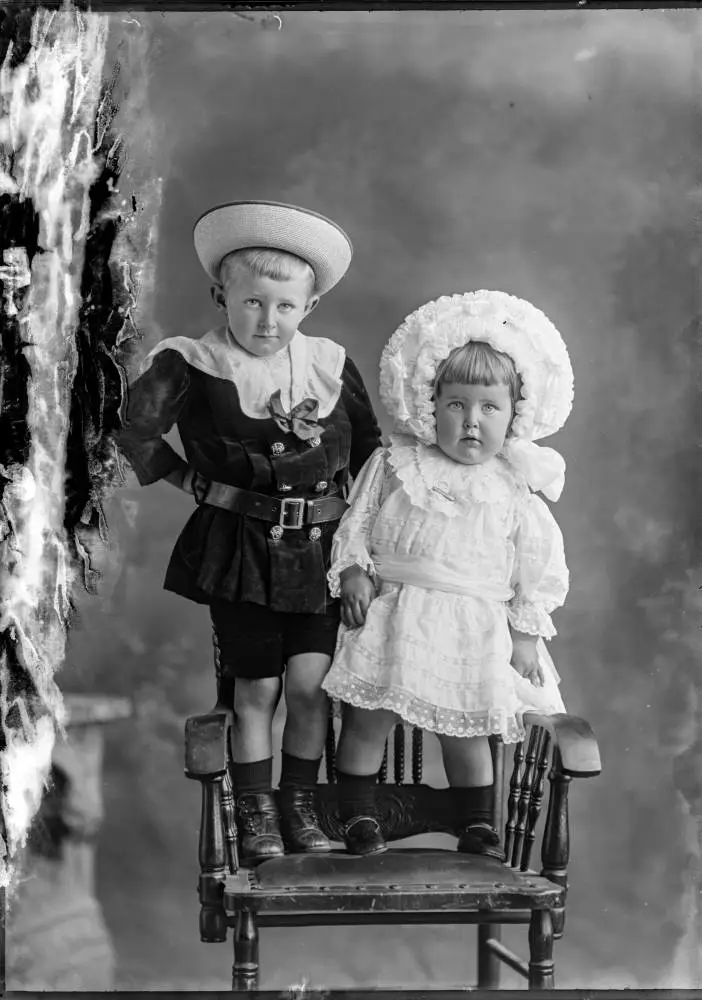 Sherry children | Record | DigitalNZ