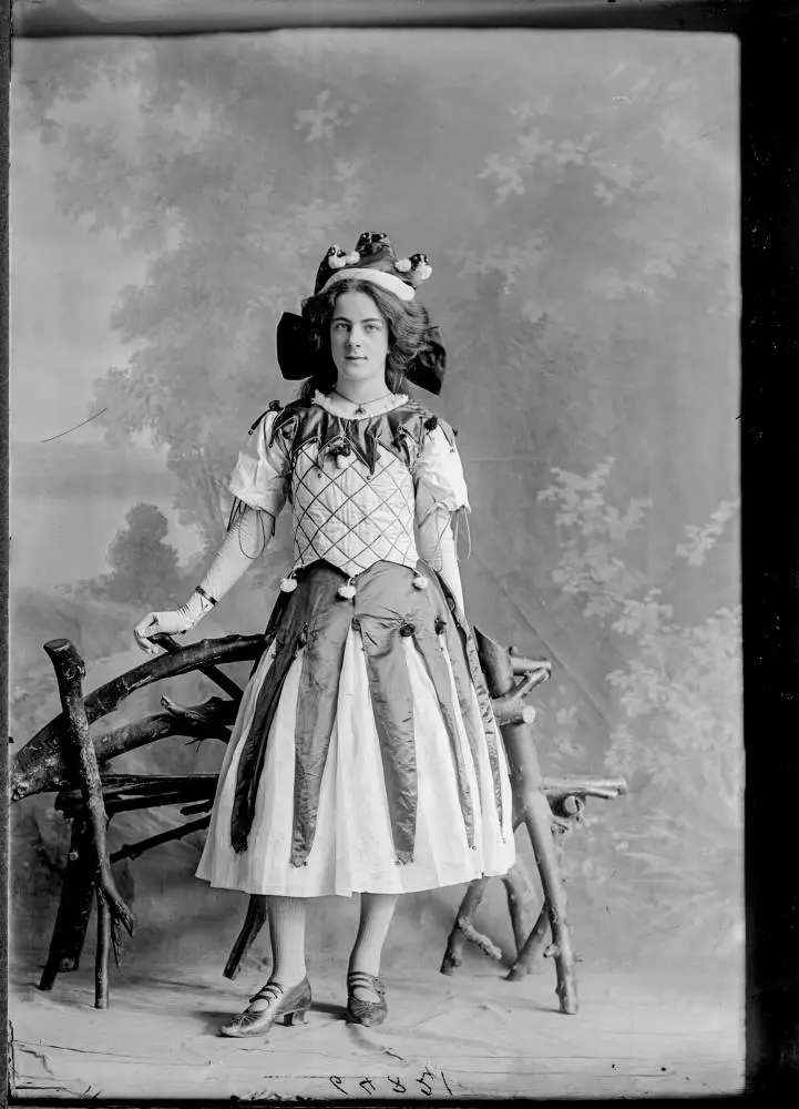 Miss Morton, 1911 | Record | DigitalNZ