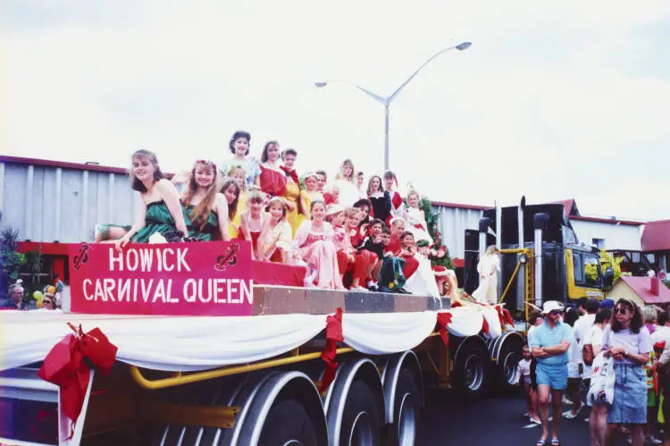 Carnival Queen float, Howick, 1991 | Record | DigitalNZ