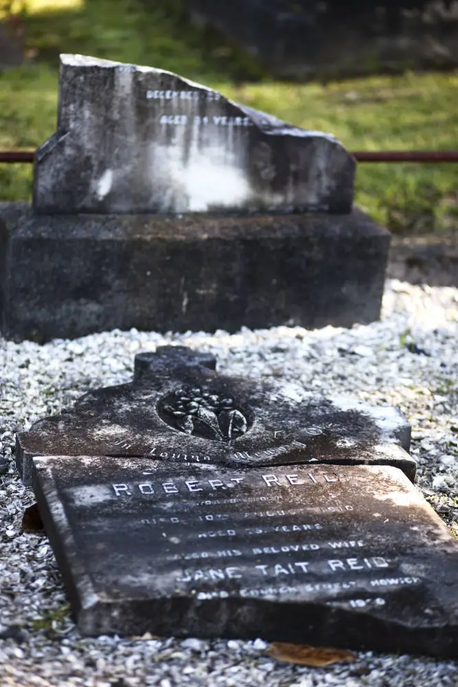 Headstone, Howick, 2013 | Record | DigitalNZ