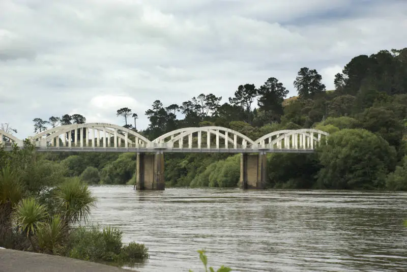 Tuakau Bridge, Waikato River, 2012 | Record | DigitalNZ