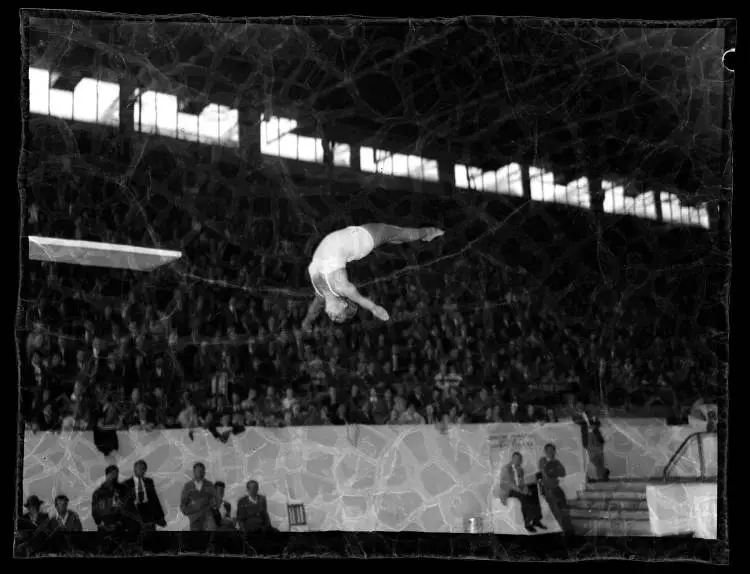 Jeanne Stunyo, Women's 3 Metre Springboard Diving Final, Melbourne Olympic Games, 1956 | Record ...