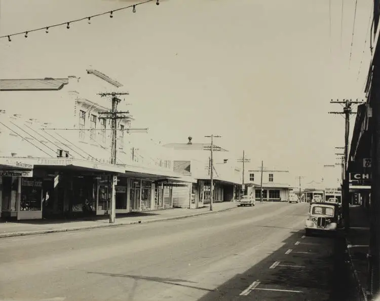 King Street, Pukekohe, 1965 | Record | DigitalNZ