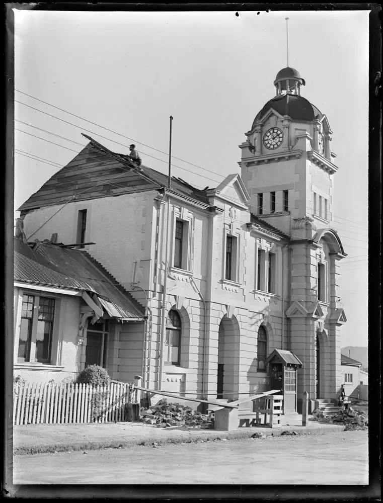 Carterton Post Office damage, Wairarapa Earthquake, 1942 | Record ...