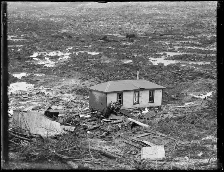 Busch and Morel Homesteads, Murchison Earthquake, 1929 | Record | DigitalNZ