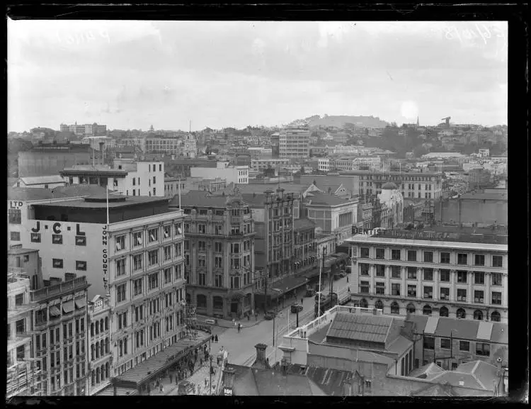 Queen Street from the Auckland Power Board Building | Record | DigitalNZ