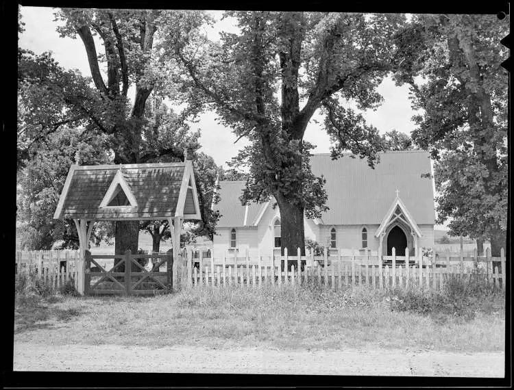 Holy Trinity Church, Pakaraka, 1952 | Record | DigitalNZ