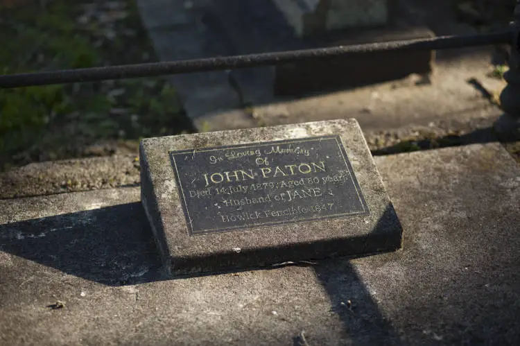 Plaque, Howick, 2013 | Record | DigitalNZ