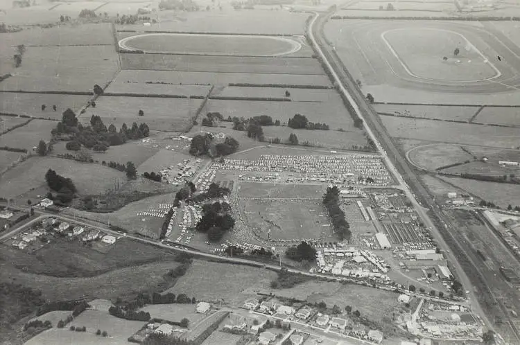 Aerial view of south-eastern Pukekohe, 1960 | Record | DigitalNZ