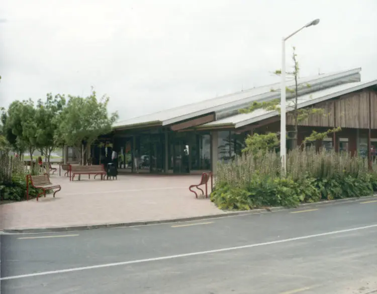 The new Manurewa library, 1983 | Record | DigitalNZ