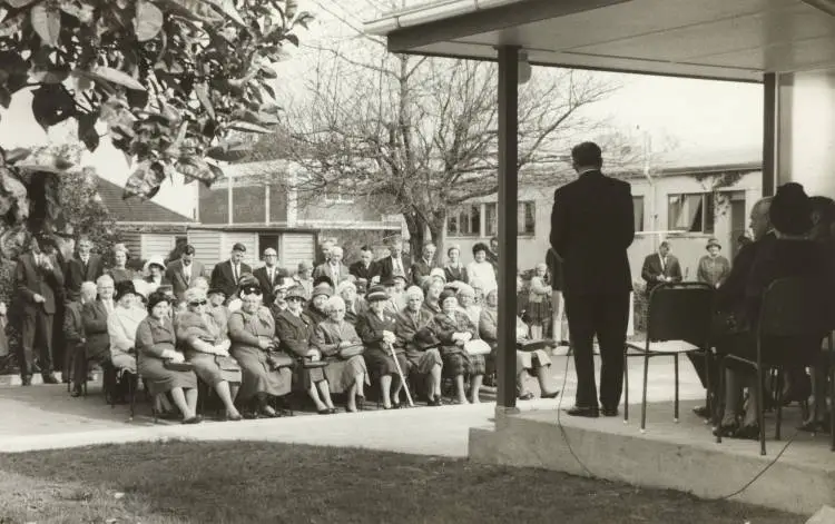 New pensioners' recreation centre, Papatoetoe, 1967 | Record | DigitalNZ