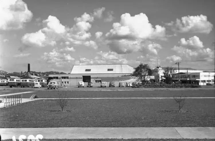 Auckland Bus Company terminal buildings, New Lynn. | Record | DigitalNZ