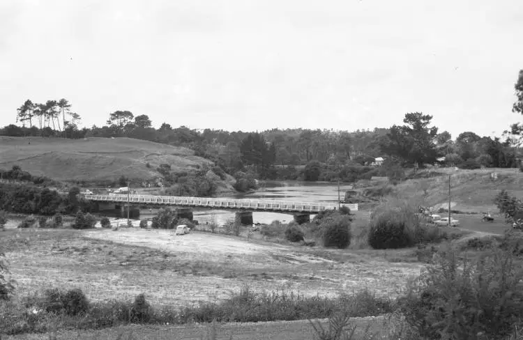 Riverhead bridge, Riverhead. | Record | DigitalNZ