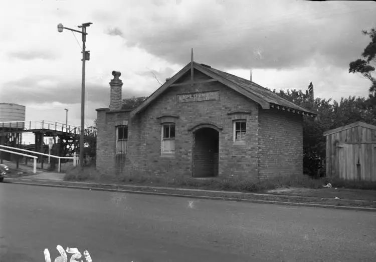 Old Post Office, New Lynn. | Record | DigitalNZ