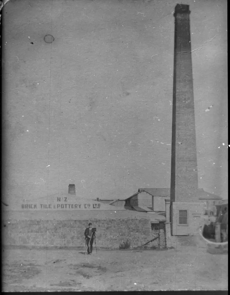 N. Z. Brick Co., Rankin Street frontage, New Lynn. (Detail) | Record ...