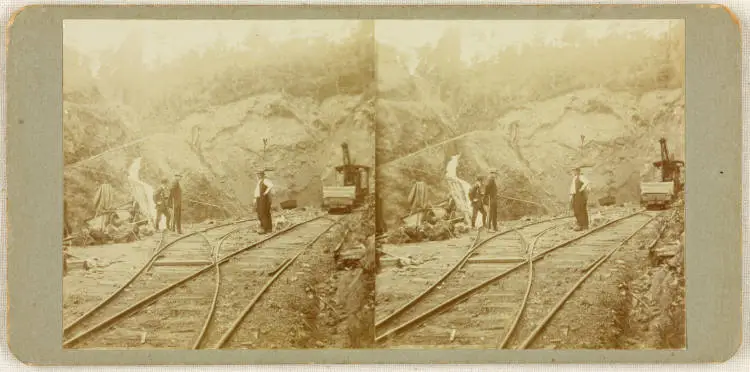 Quarry for the Nihotupu Dam in the Waitakere Ranges, 1922 | Record ...