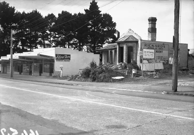 Demolition of brick house on Great North Road, New Lynn. | Record ...