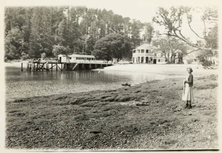 Mansion House Bay, Kawau Island. | Record | DigitalNZ