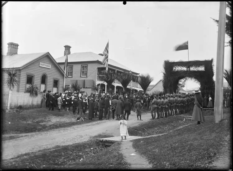 Coronation arch and parade at Rawene, 1902 | Record | DigitalNZ