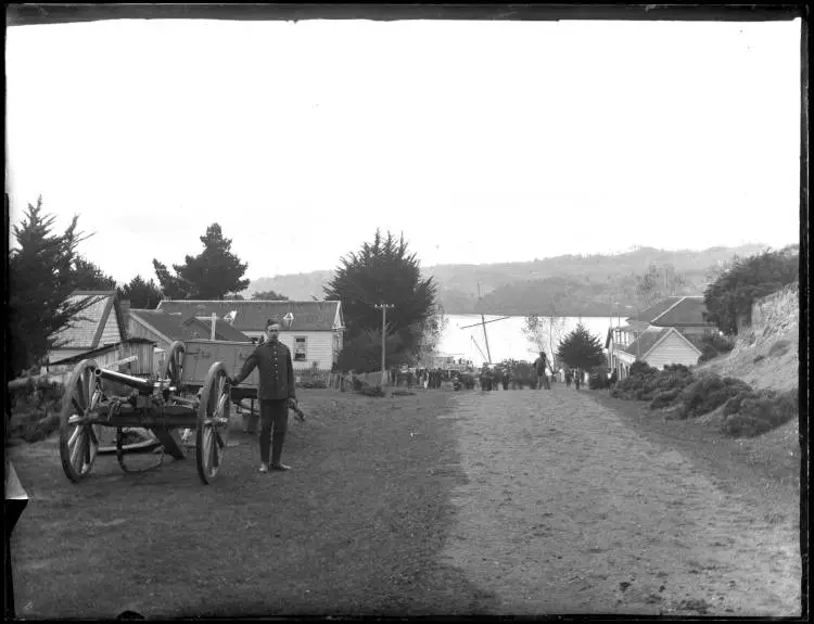 Soldiers at Rawene, 1898 | Record | DigitalNZ