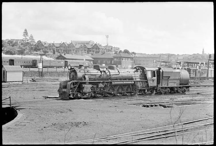 Steam locomotive, Auckland Railway Yards | Record | DigitalNZ