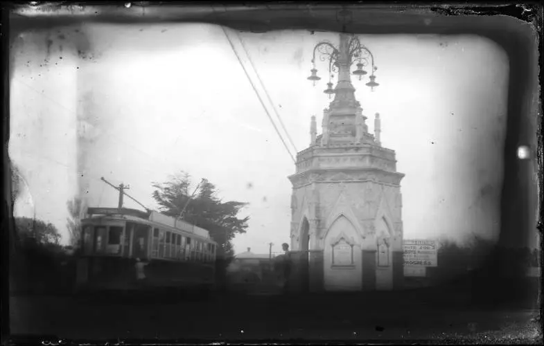 Seddon Memorial, Royal Oak | Record | DigitalNZ