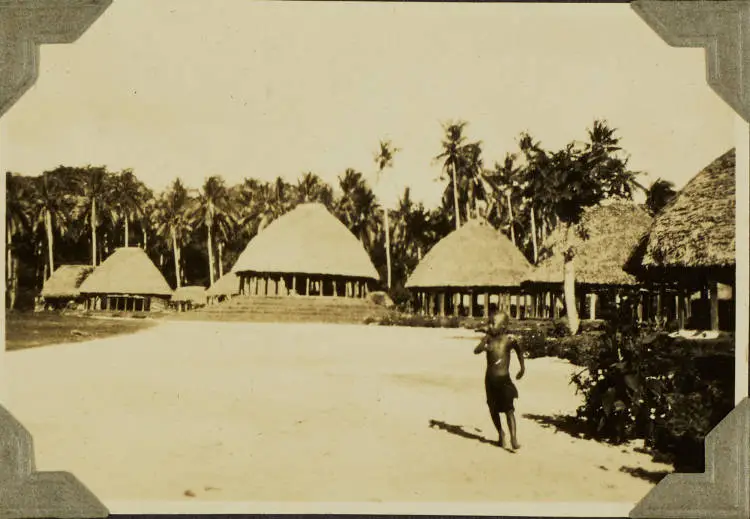 Village of Malua, near Apia?, Samoa, 1928 | Record | DigitalNZ