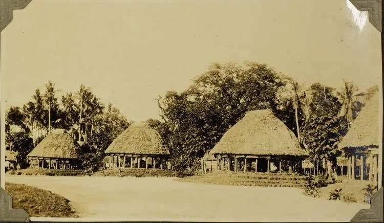 Malua village, Samoa, 1928 | Record | DigitalNZ