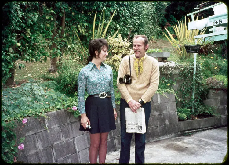 Bill and Sandy Rowntree, 1971 | Record | DigitalNZ