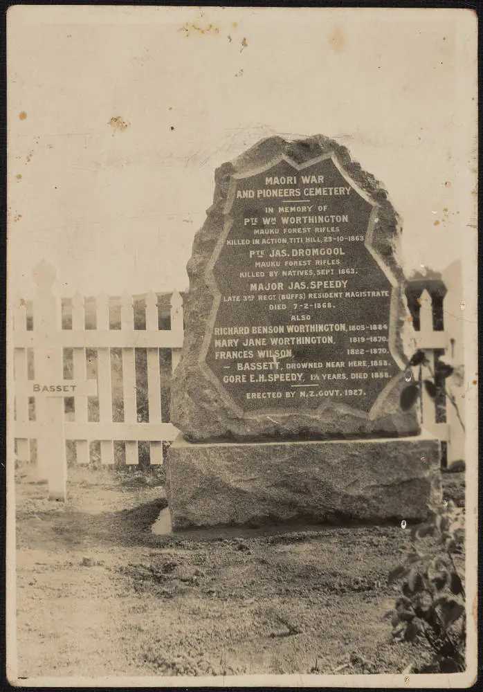 Lower Mauku Cemetery memorial, 1927 | Record | DigitalNZ