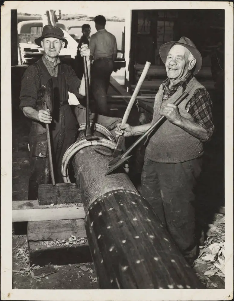 Shaping a mast | Record | DigitalNZ