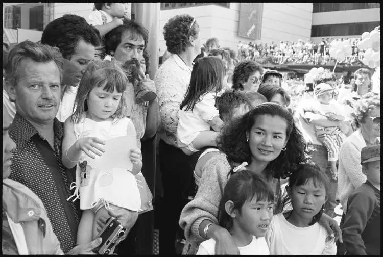 Farmers Santa Parade, Queen Street, 1989 | Record | DigitalNZ