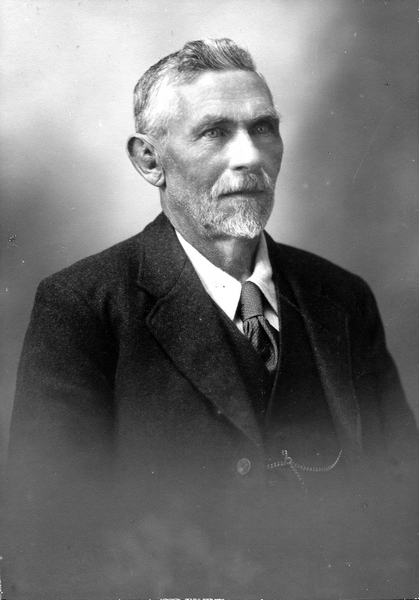 Henry John Dagg : Photograph | Record | DigitalNZ