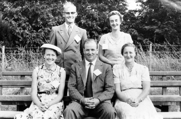 Whareama School committee : photograph | Record | DigitalNZ