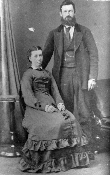 John and Harriet Groves: photograph | Record | DigitalNZ