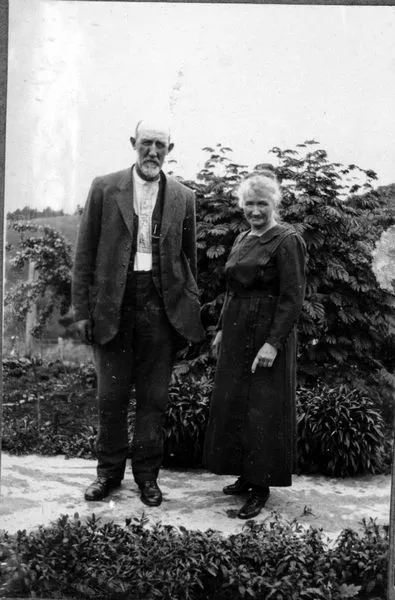 Duncan and Frances McGregor | Record | DigitalNZ